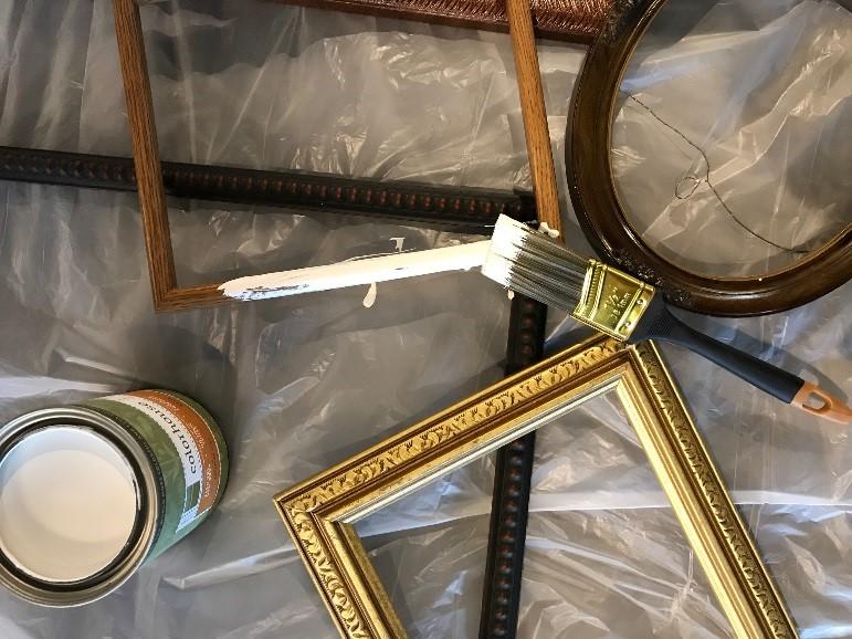 Make your own DIY gallery wall with repurposed vintage frames | Habitat for Humanity